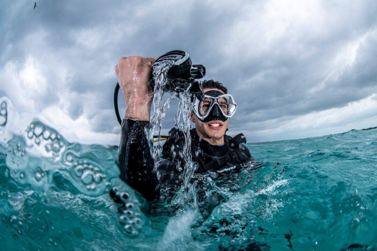 Dive Like a Pro: 15 Dive Gear Essentials for Advanced Divers